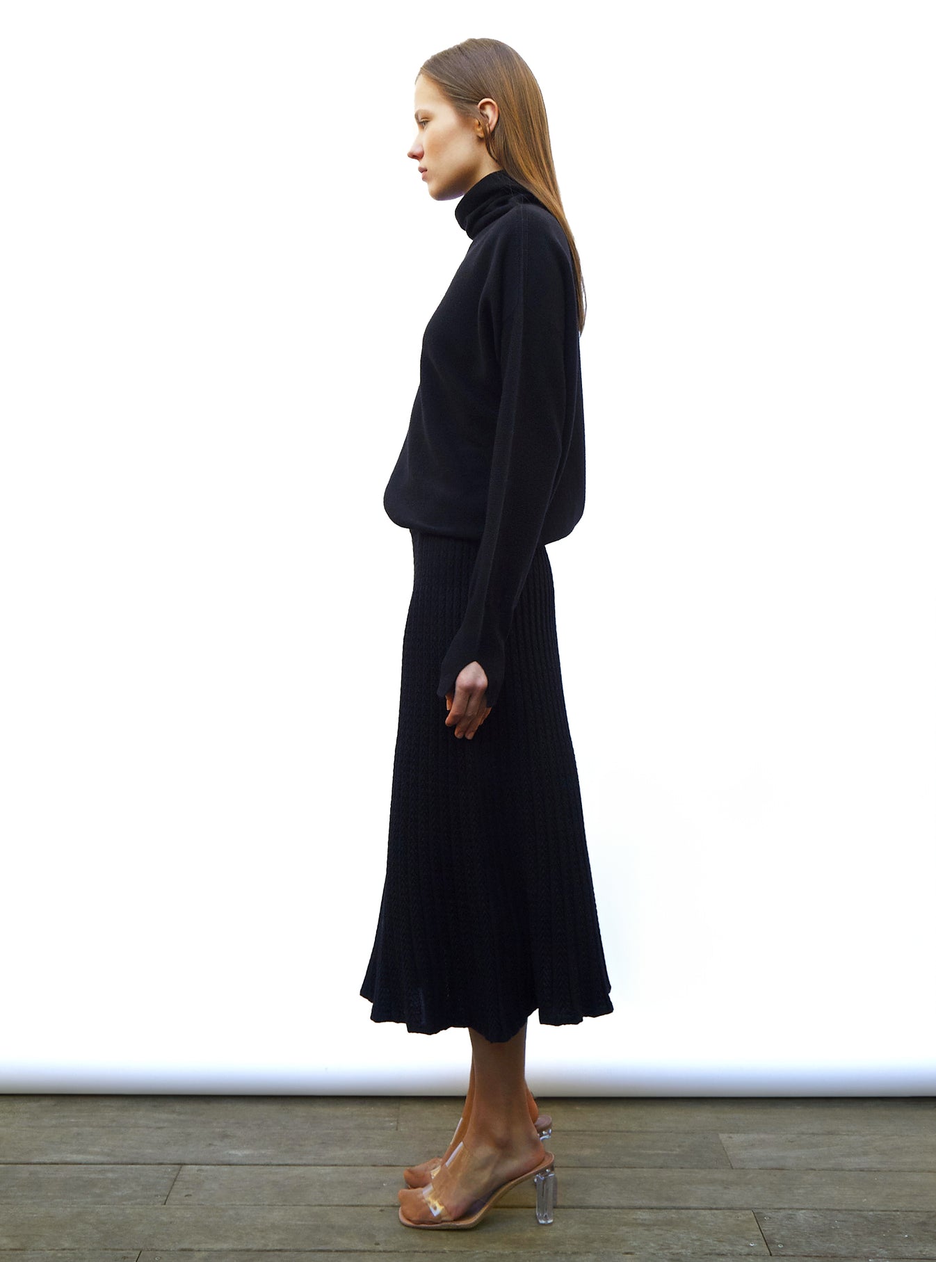 jupe fluide en maille plissée noir profond | Molli